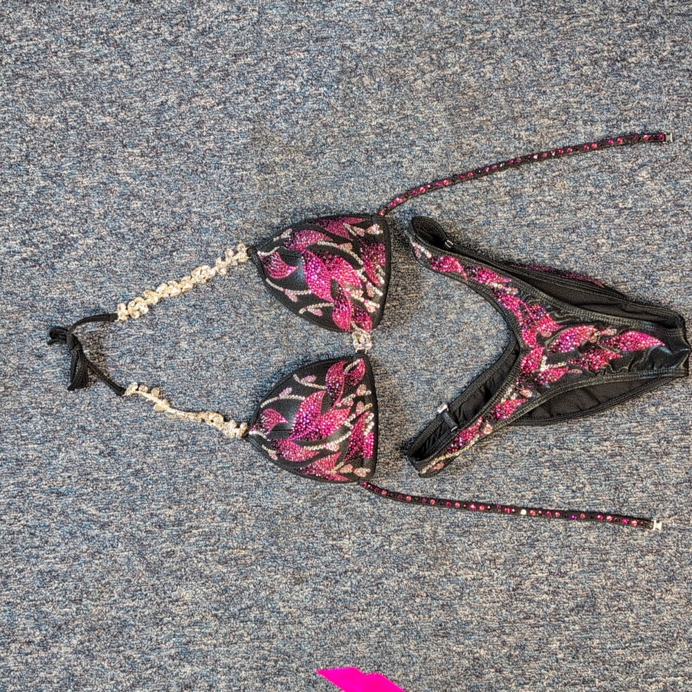 Muscle Dazzle Figure Competition Suit - Gem